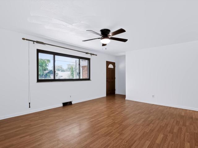 6461 Warren Lane