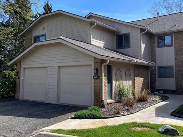 6463 Maple Hills Ln, Bloomfield Hills, MI 48301