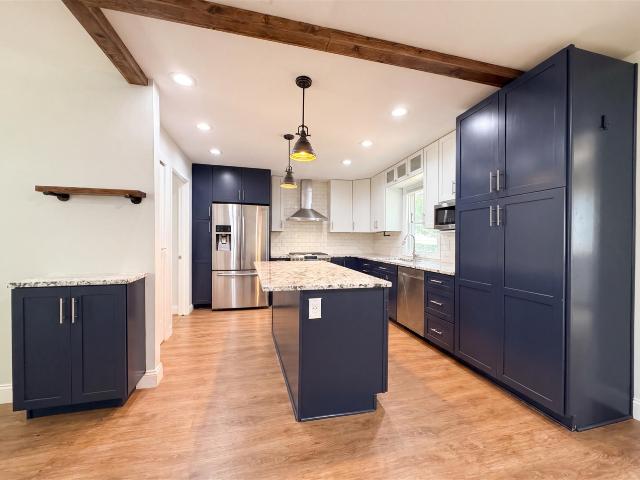646 Center Drive