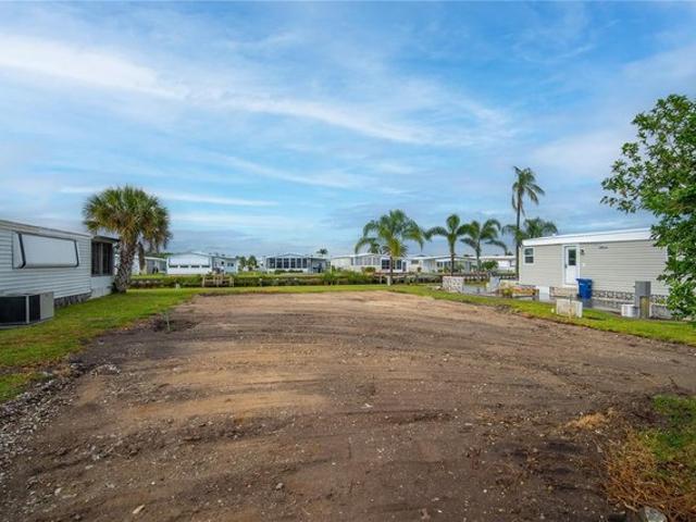 646 Blackburn Blvd, North Port, FL 34287