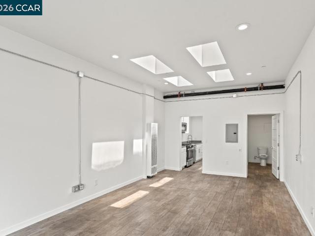 646 Hegenberger Rd, Oakland, CA 94621 | MLS #41129