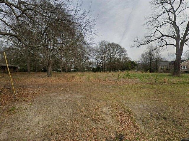 646 Martin Luther King St, Thomson, GA 30824
