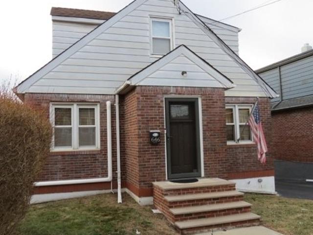 646 McBride Ave, Woodland Park, NJ 07424