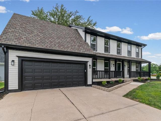 646 NE Saint Andrews Court