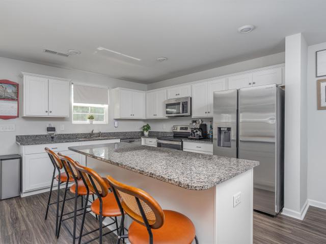 646 Penfolds Way