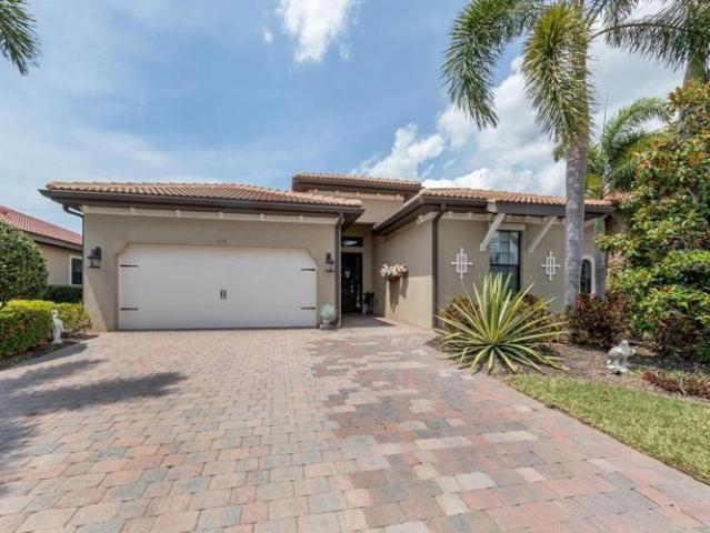 646 Resolute St, Nokomis, FL 34275