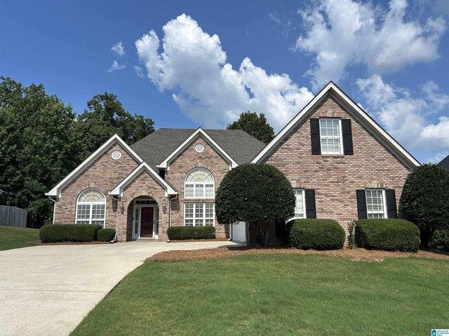6475 Misty Ridge Dr, Trussville, AL 35235