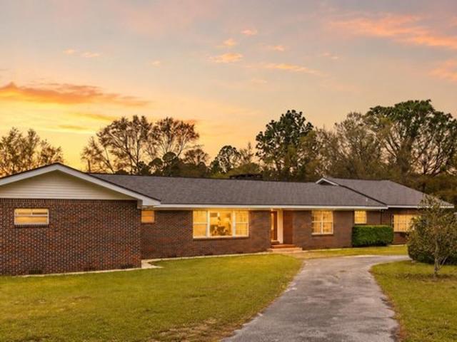6475 Garden City Rd, Crestview, FL 32539