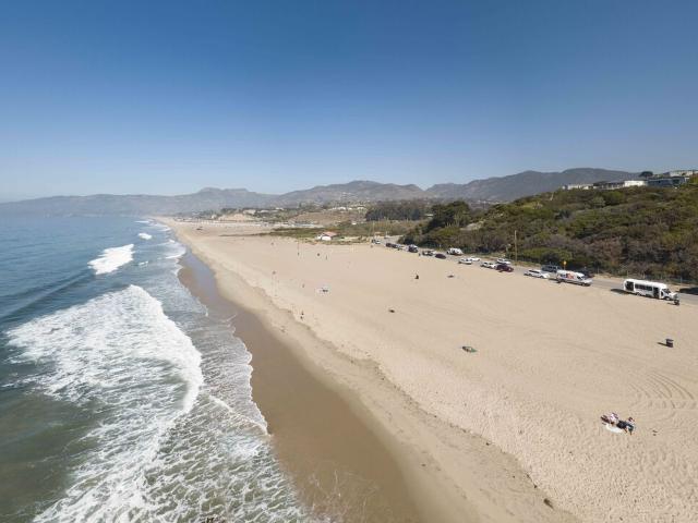 6476 Cavalleri Rd, Malibu, CA 90265 | MLS #26666 | Compass