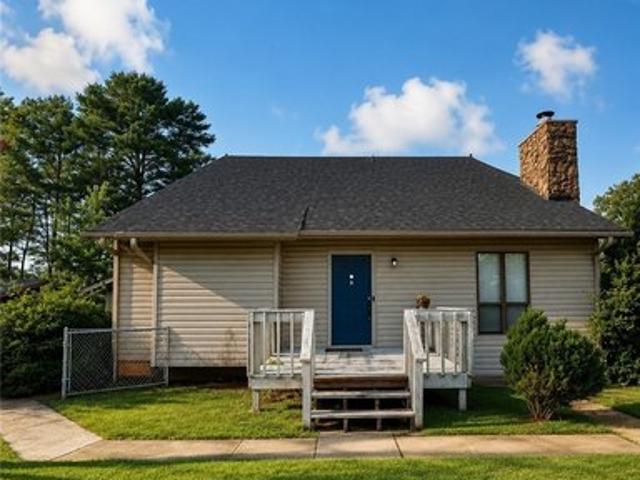 6477 Pittsfield Dr, Fayetteville, NC 28303