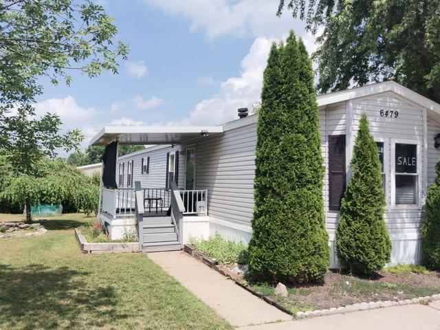 6479 Barrie Cir, Brighton, MI 48114