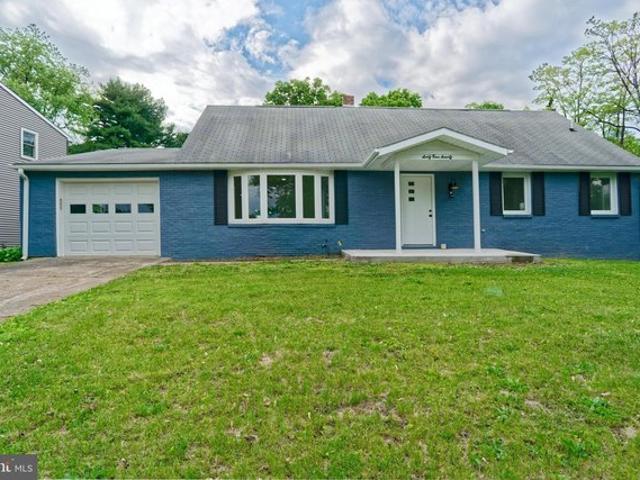 6470 Colchester Ave, Harrisburg, PA 17111