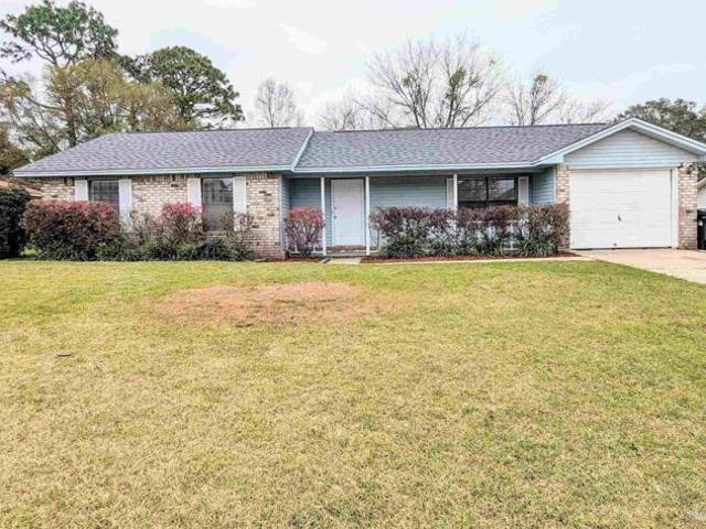 6470 Greenwell St, Pensacola, FL 32526