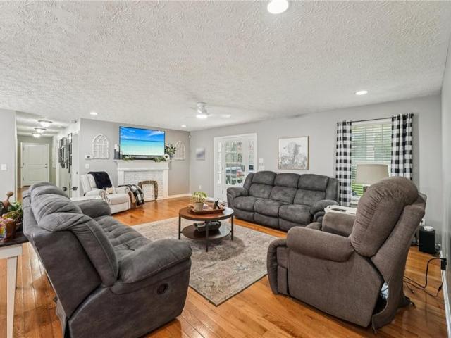 6471 Forsyth Drive