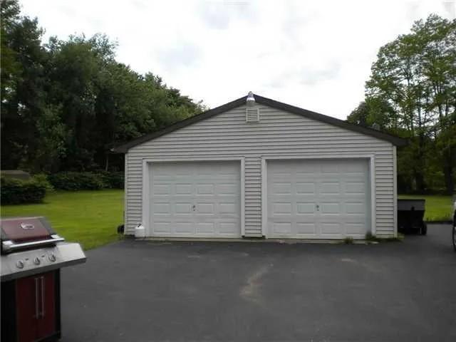 6471 Kelly Road