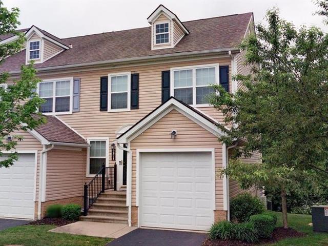 6471 Walnut Fork Dr, Westerville, OH 43081