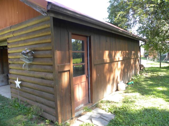 6472 N US Hwy 231 Highway