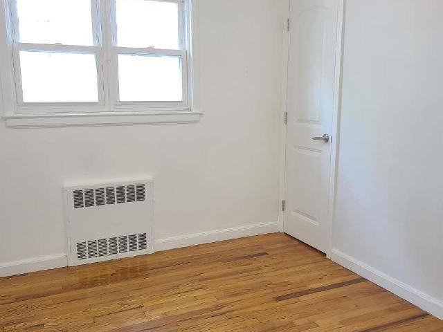 6473 Ellwell Crescent 1st Floor