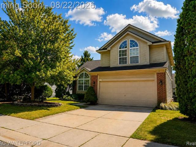 6473 Lake Meadow Drive