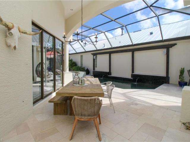 647 110th Ave N, Naples, FL 34108 | MLS #225074