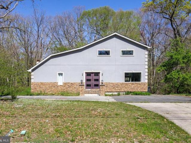 647 1st Ave, Woodbury, NJ 08096