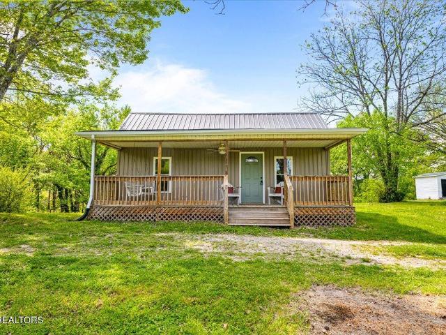 647 Coolidge Rd