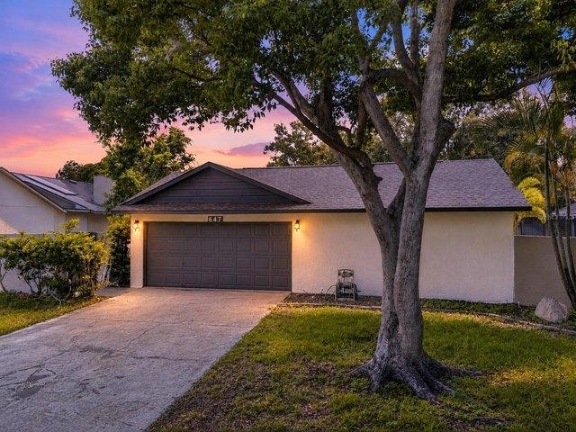 647 Bonnie Blvd, Palm Harbor, FL 34684