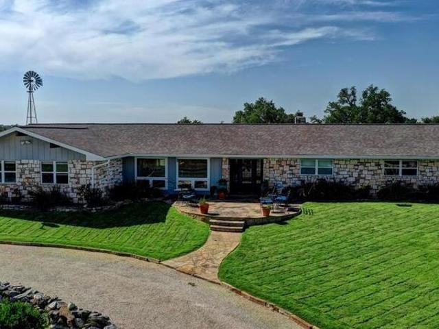 647 Blue Sage Loop, Kerrville, TX 78028
