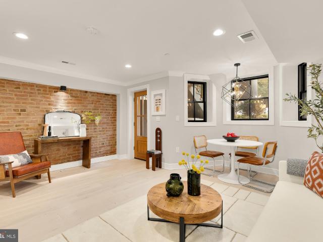 647 G St SE, Unit 2, Washington, DC 20003 | MLS #DCDC2254