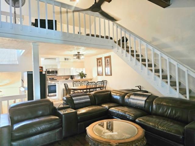 647 Davis Road