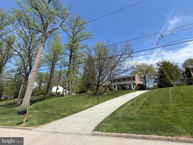647 Fernfield Circle