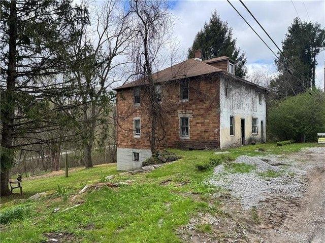 647 Filbert Heights Rd, New Salem, PA 15468