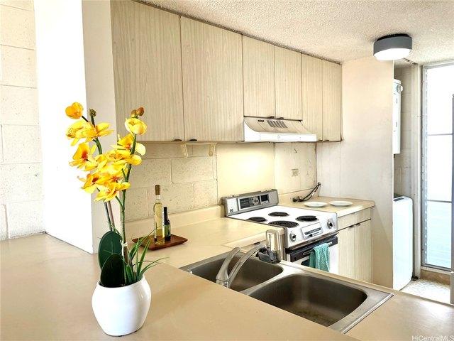 647 Kunawai Ln Unit A308, Honolulu, HI 96817