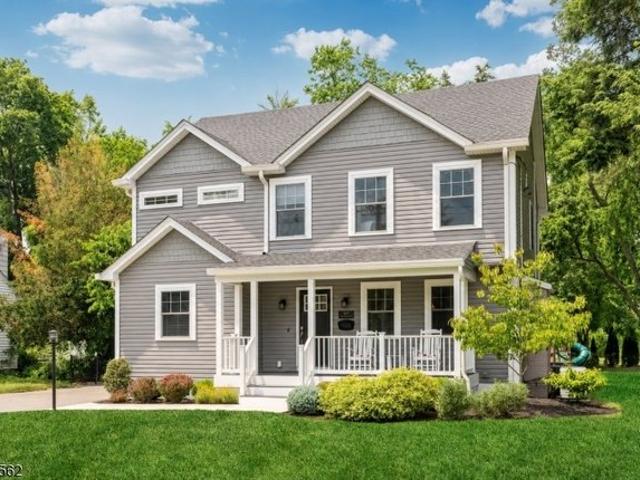 647 Harristown Rd, Glen Rock, NJ 07452