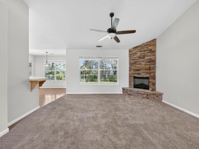 647 Olympic St, Redding, CA 96003 | MLS #25 5576