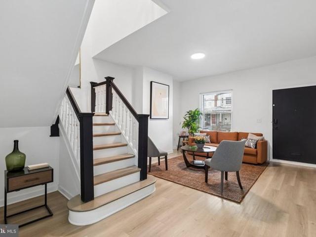 647 S 55th St, Philadelphia, PA 19143