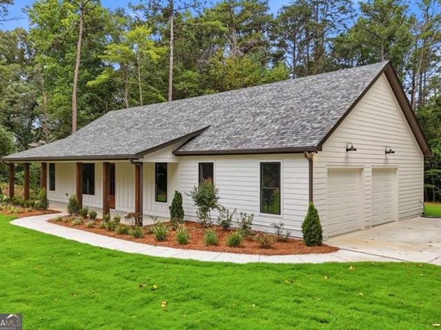 647 S McCollum Dr, Canton, GA 30114