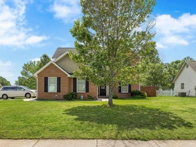 647 Peachtree Cir, Ringgold, GA 30736