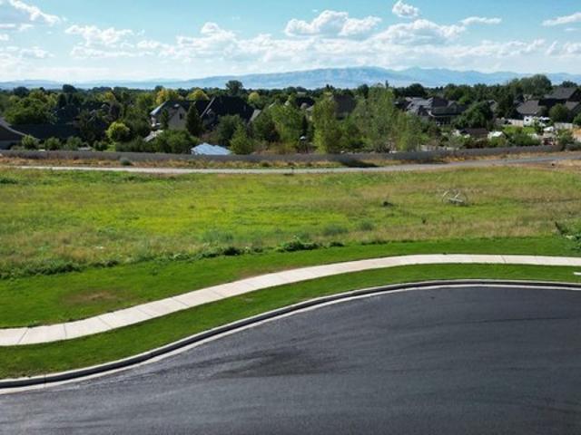 647 Vineyard Way Unit 1, Mapleton, UT 84664