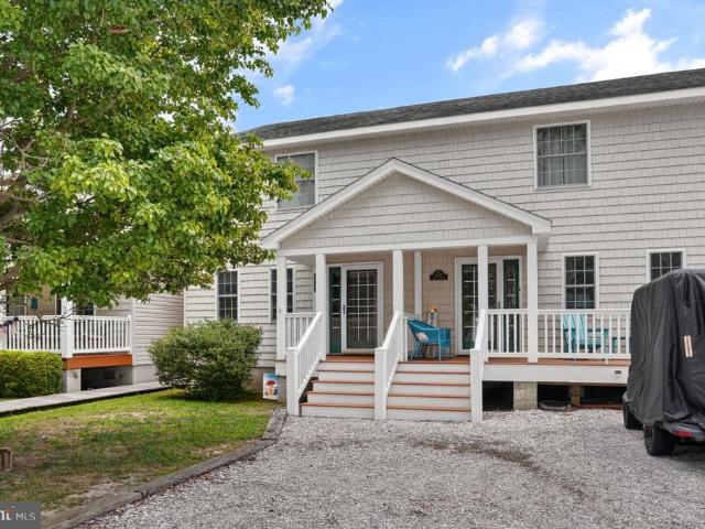 6484 Coachs Lane
