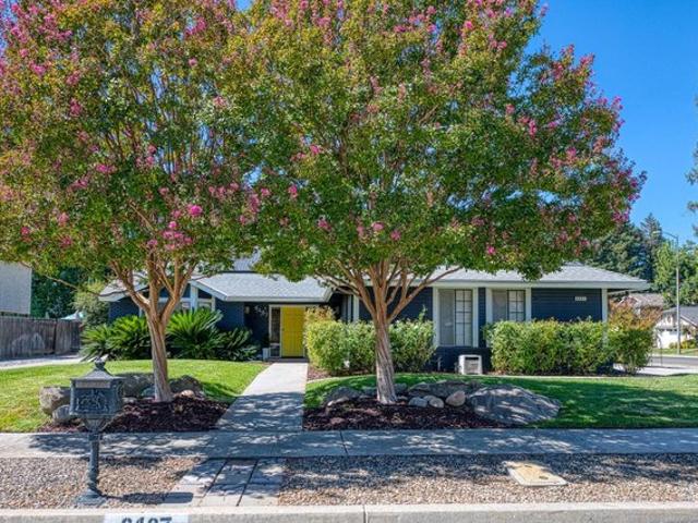 6487 N Arthur Ave, Fresno, CA 93711