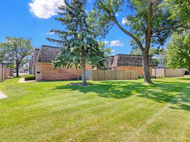 6487 Barrie Rd, Edina, MN 55435