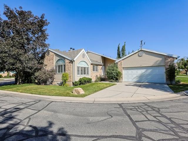 6487 S Tanner Way, Murray, UT 84121