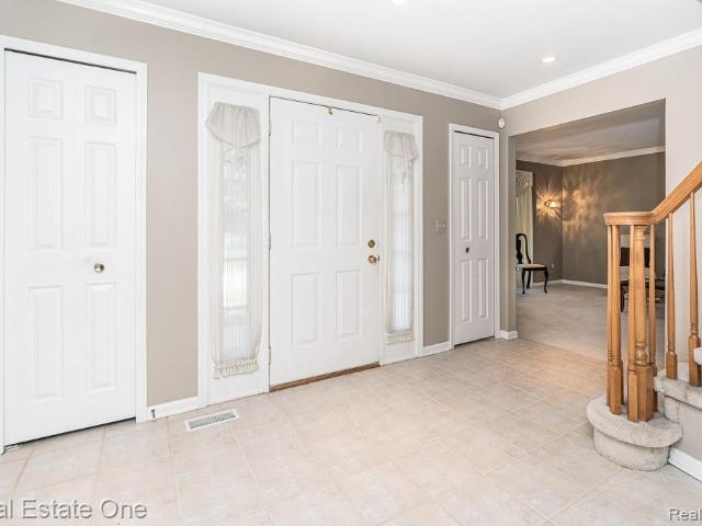 6489 Shoreline Drive