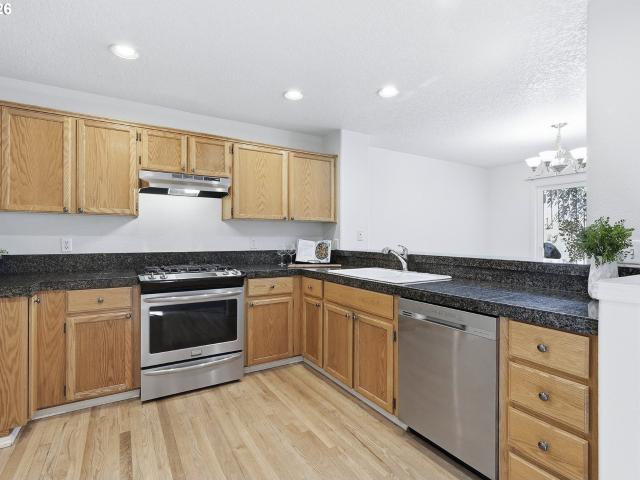 6480 nw shelsam ter