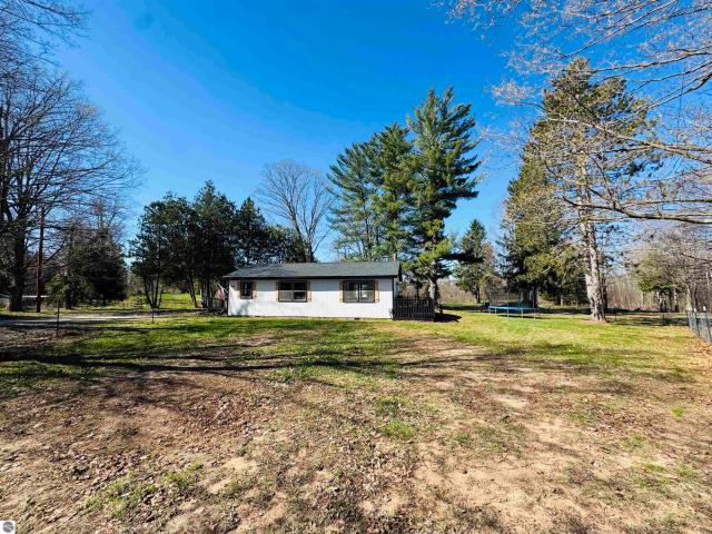 6481 N 35 Road