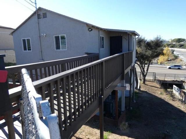 648 51st St, San Diego, CA 92114