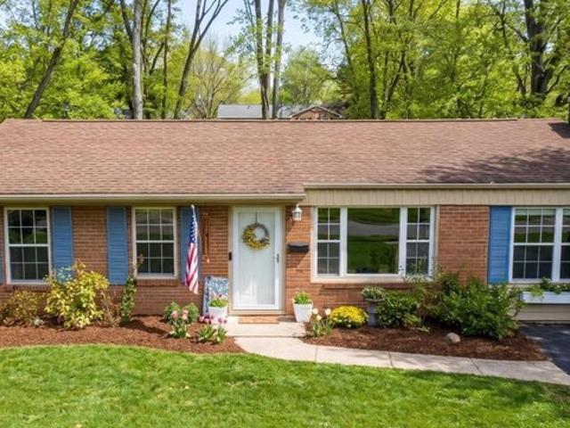 648 Chateau Dr, Union Township, OH 45244