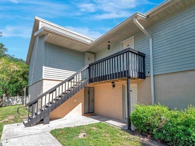 648 Golden Raintree Pl, Brandon, FL