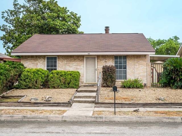 648 Fern Meadow Dr, Universal City, TX 78148